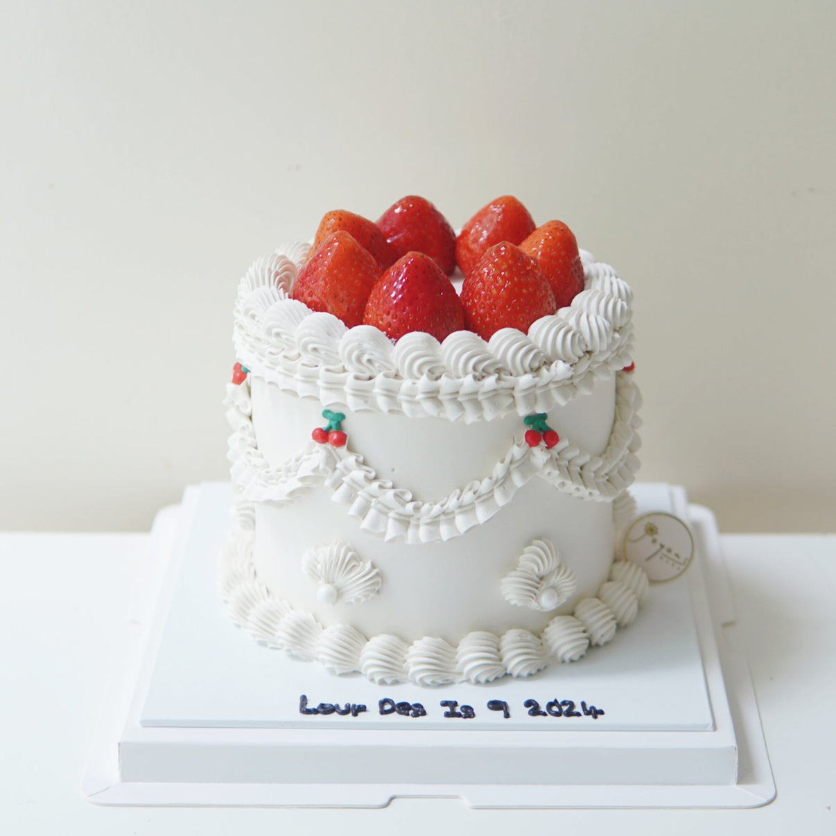 Strawberry Vintage Customise Cake – Joyous Bake